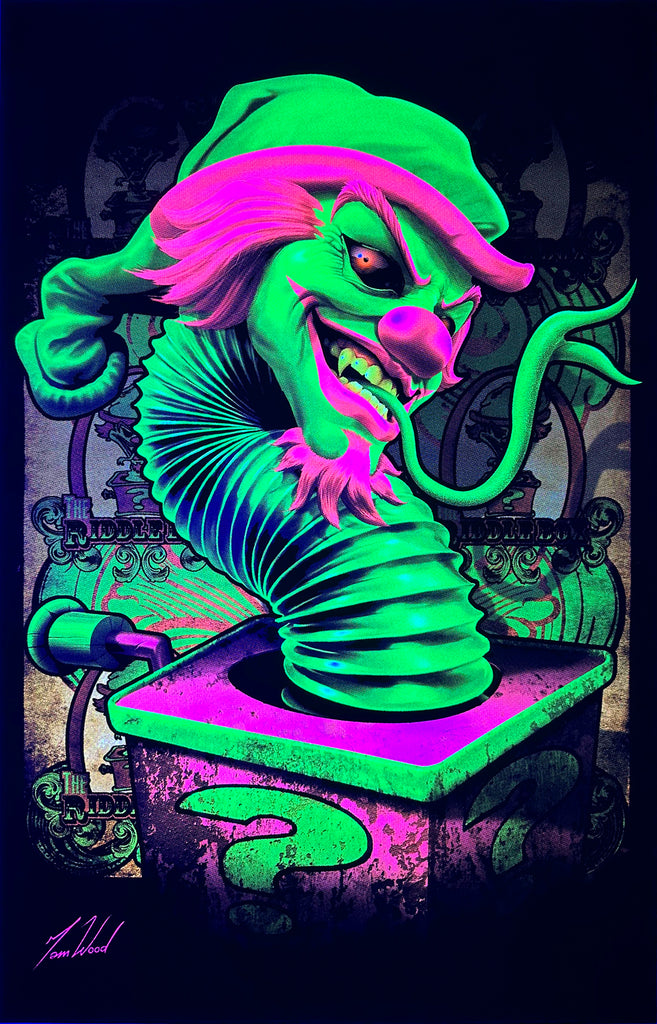 Riddle Box DC Black Light – Tom Wood Fantasy Art